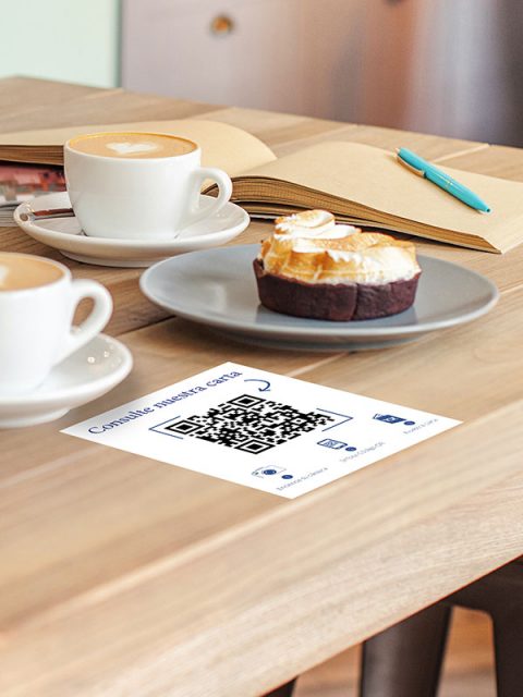 Vinilo Mesa QR | Envío gratuito, personaliza tu mochila de cofradía